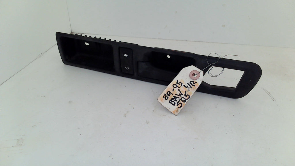 BMW E34 Left Rear Inner Door Handle (USED) – Allums Imports