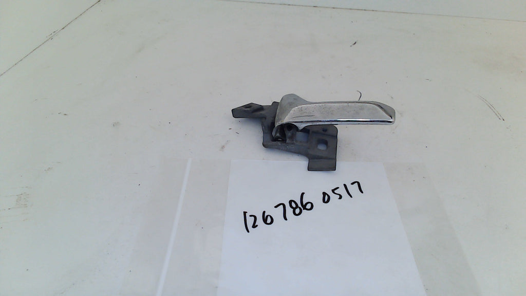 Mercedes W126 Inner Door Handle 1267860517 (USED) – Allums Imports