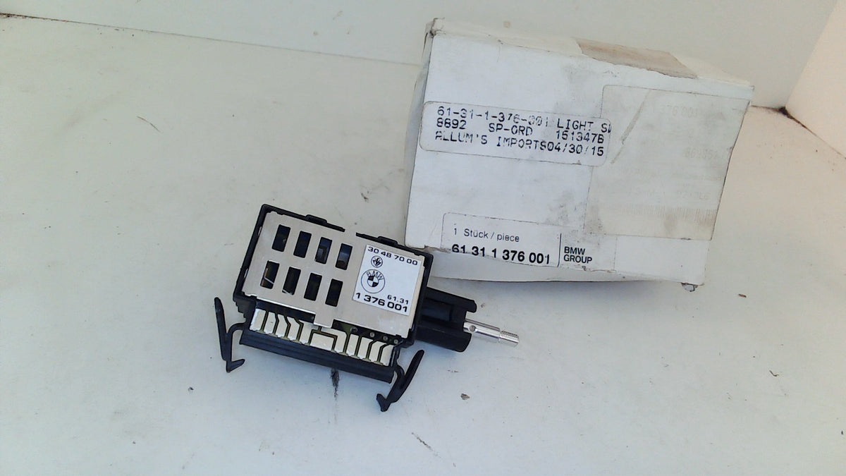 BMW Headlight Switch 61311376001 (NEW) – Allums Imports