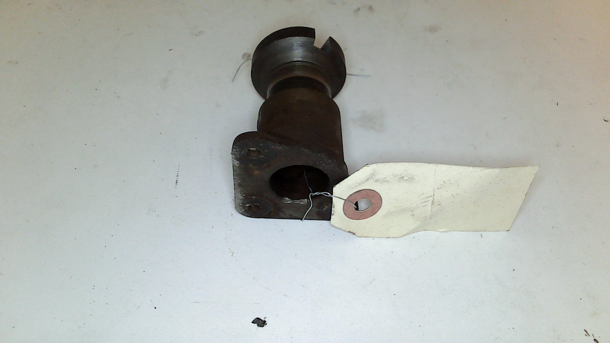 Volvo B280 Distributor Camshaft Drive (USED) – Allums Imports