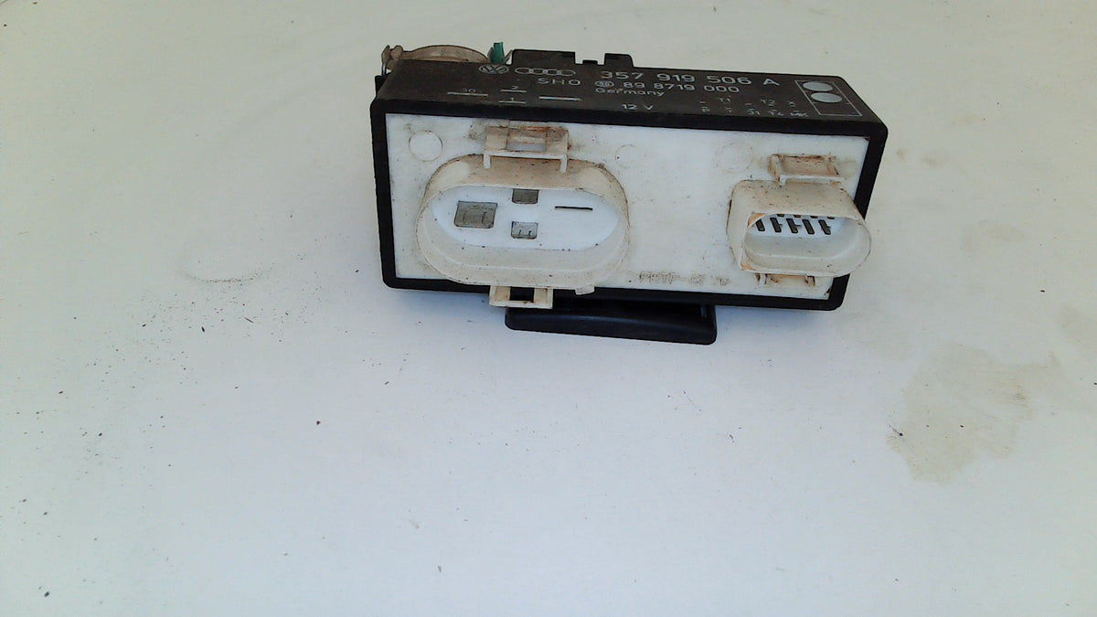 Volkswagen Fan Control Module 357906506A (USED) – Allums Imports