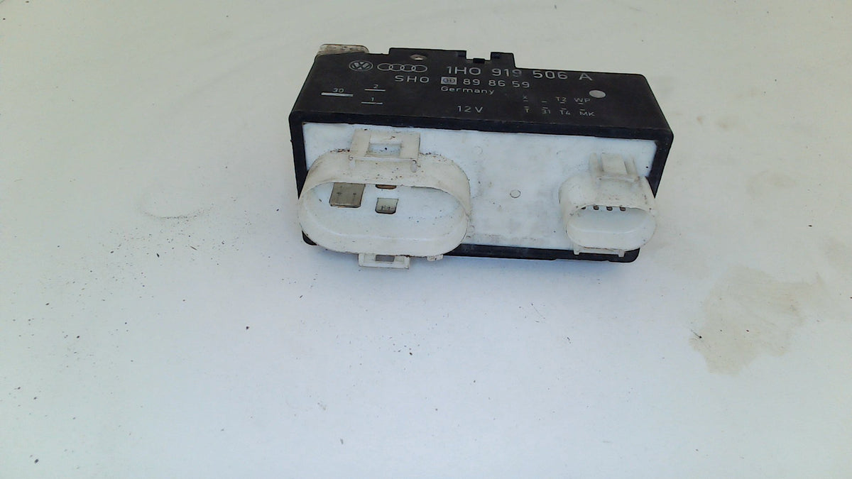 Volkswagen Fan Control Module 1H0919506A (USED) – Allums Imports